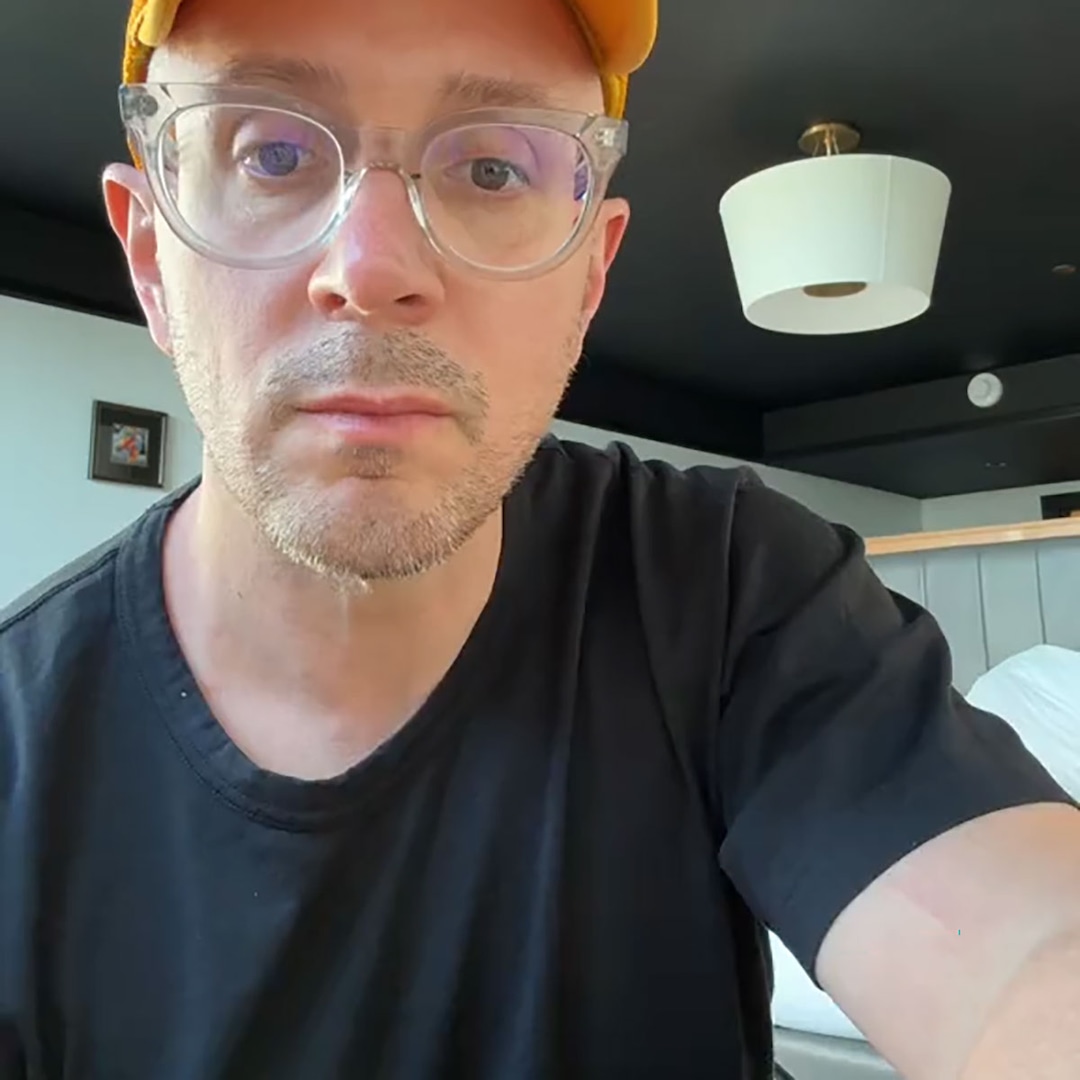 Blue s Clues Steve Burns Checks In With Fans In Emotional Vid Blue s Clues Steve Burns Checks In With Fans In Emotional Vid